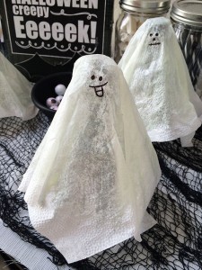 Make Glowing Ghosts for Halloween Decor - 100 Directions