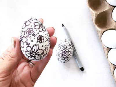 Make Your Own Drawing Art Easter Eggs - 100 Directions