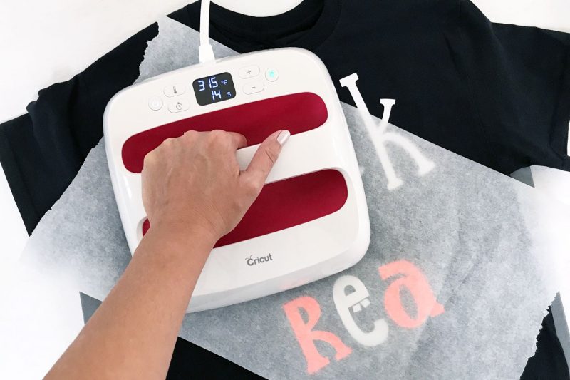 Make Your Own Halloween Shirts With Your Cricut 100 Directions